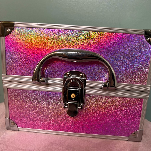 Caboodles | Bath, Skin & Hair | Caboodles Train Case | Poshmark